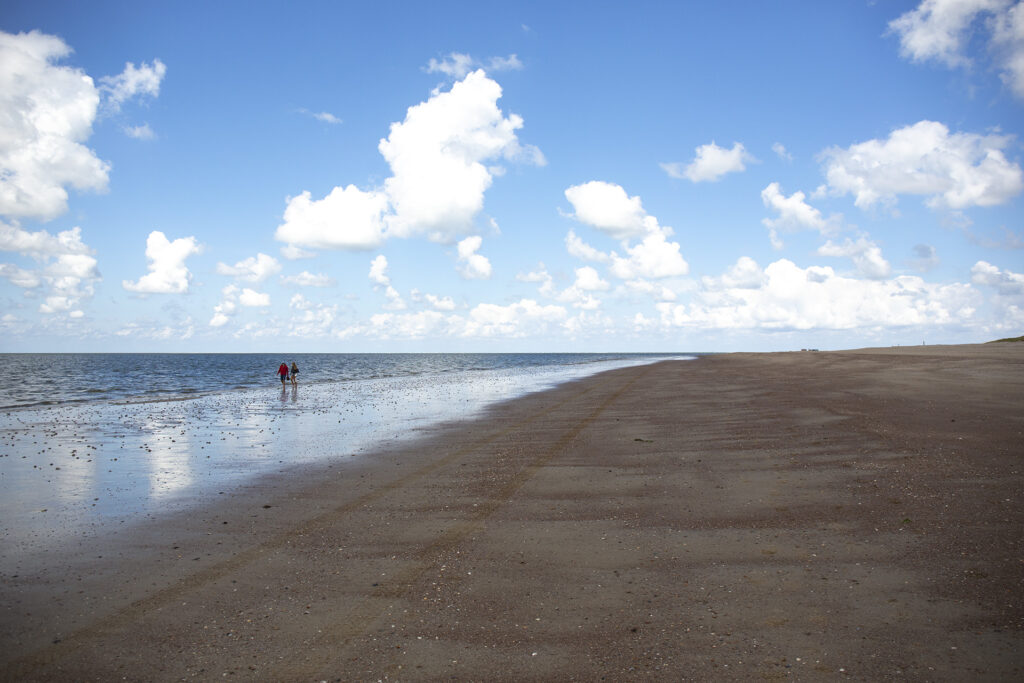 Strandbesuch: Ouddorp – einsam am Nordseestrand – Mein Meer – das ...